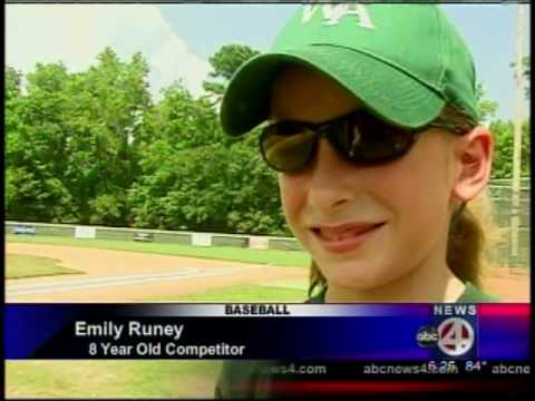 Emily "Big E" Runey - 2010 Aquafina Pitch, Hit & Run - YouTube