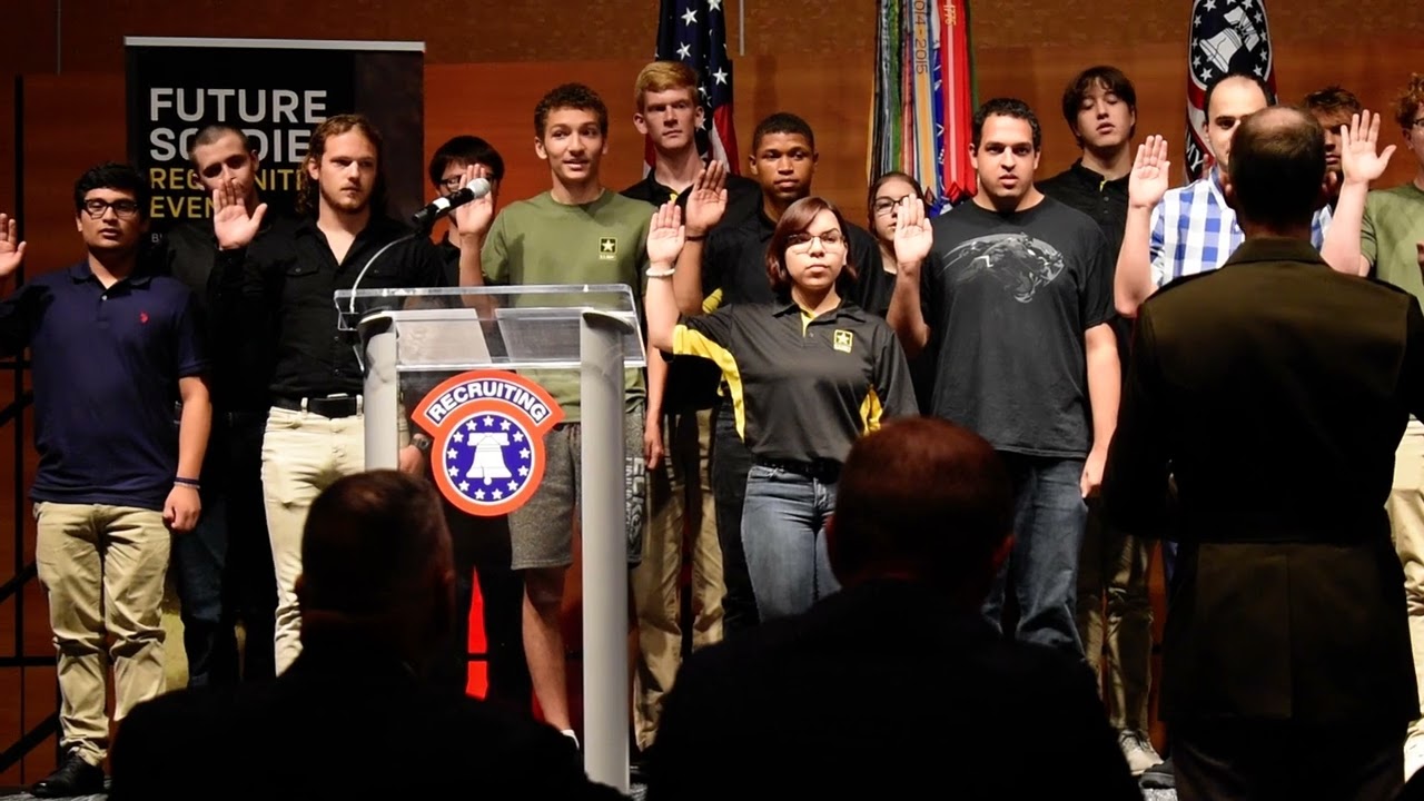 Future Soldier Swearing In Ceremony - YouTube