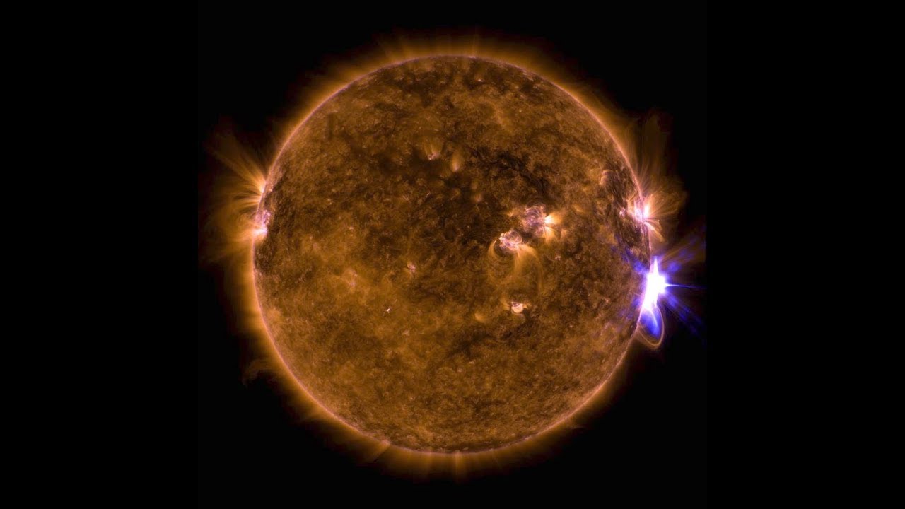 NASA captures mesmerizing footage of strongest solar flare in a decade ...