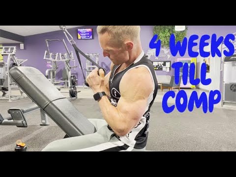 FOUR WEEKS TILL COMP | WORKOUT VIDEOS | EATING OUT AT THE PUB - YouTube