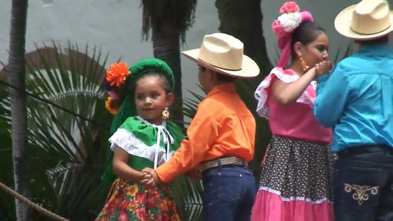 Fiesta for kids 2010.wmv - YouTube