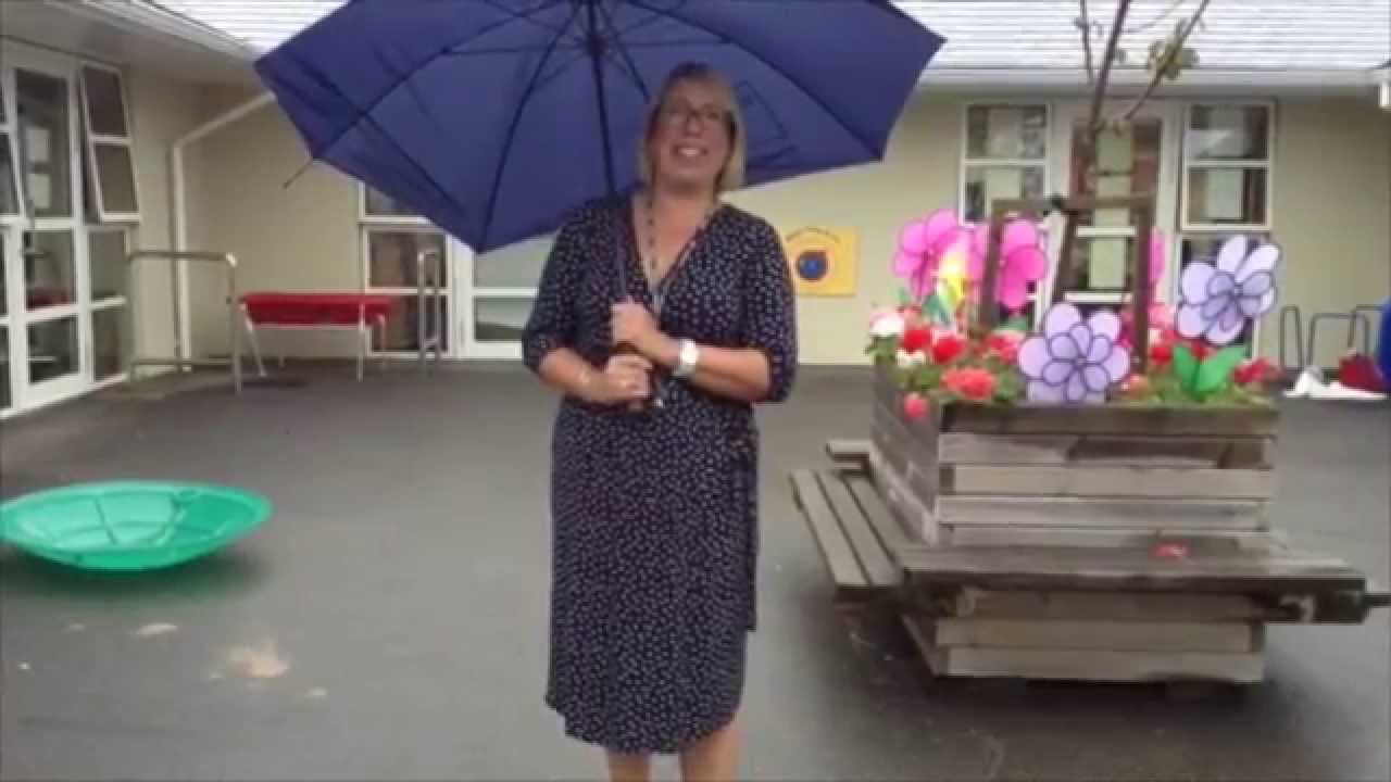 Mont à l' Abbé Cash4Schools - YouTube