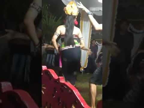 JOGET BUMBUNG BALI