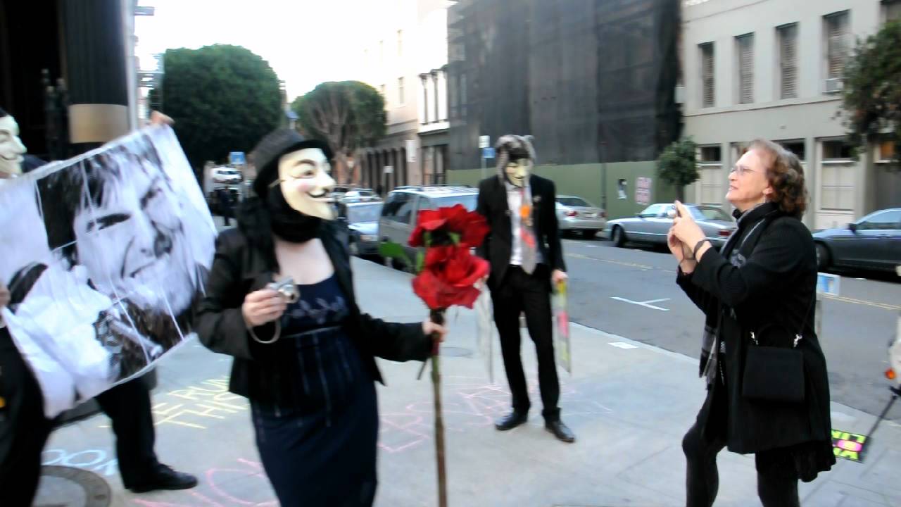 Anonymous dancing with Tom Cruise at San Francisco Church of ...