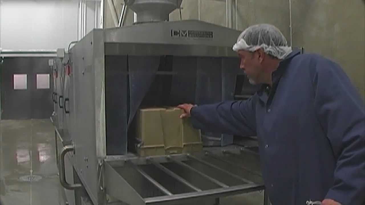 T600 Industrial Tote and Tray Washer - YouTube
