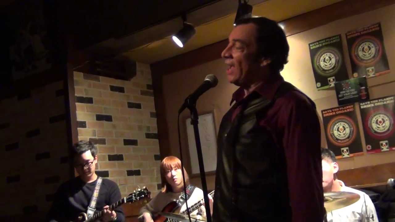 Red red wine ~ Diamond Randy Reno - YouTube