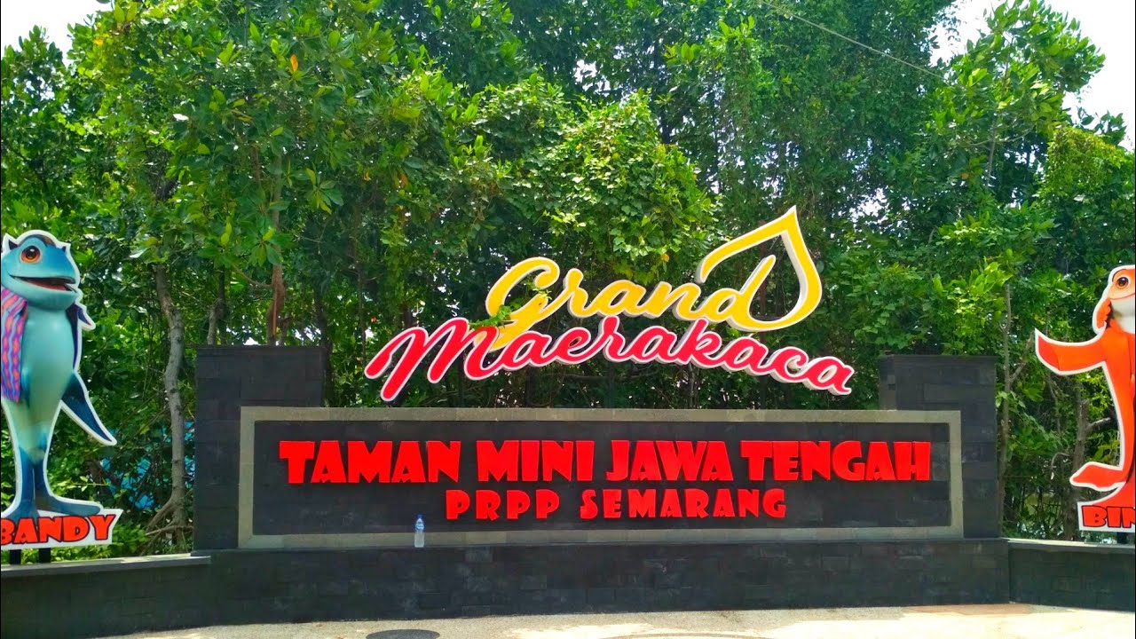 Taman mini jawa tengah grand puri maerokoco - YouTube