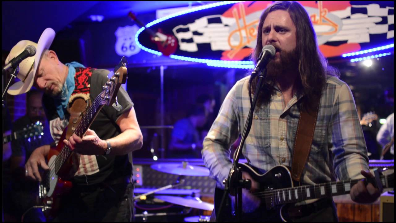 Short Fuse en Heartbreak Aguadulce - YouTube