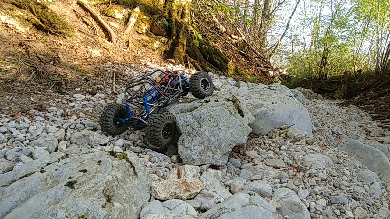 RC Rock bouncer test1 - YouTube