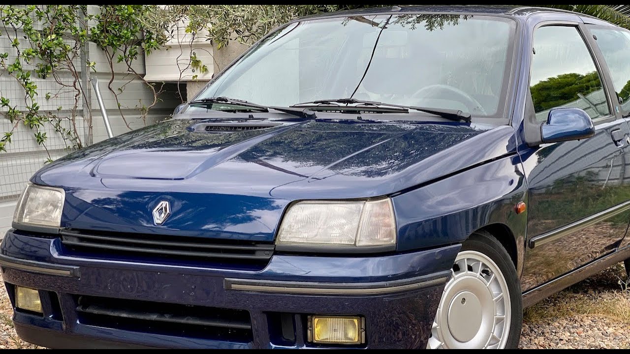 Renault Clio 16V - YouTube