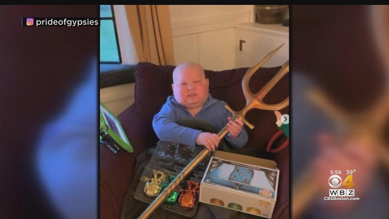 Aquaman Superfan Danny Sheehan Takes Over Mix 104.1 Airwaves - YouTube