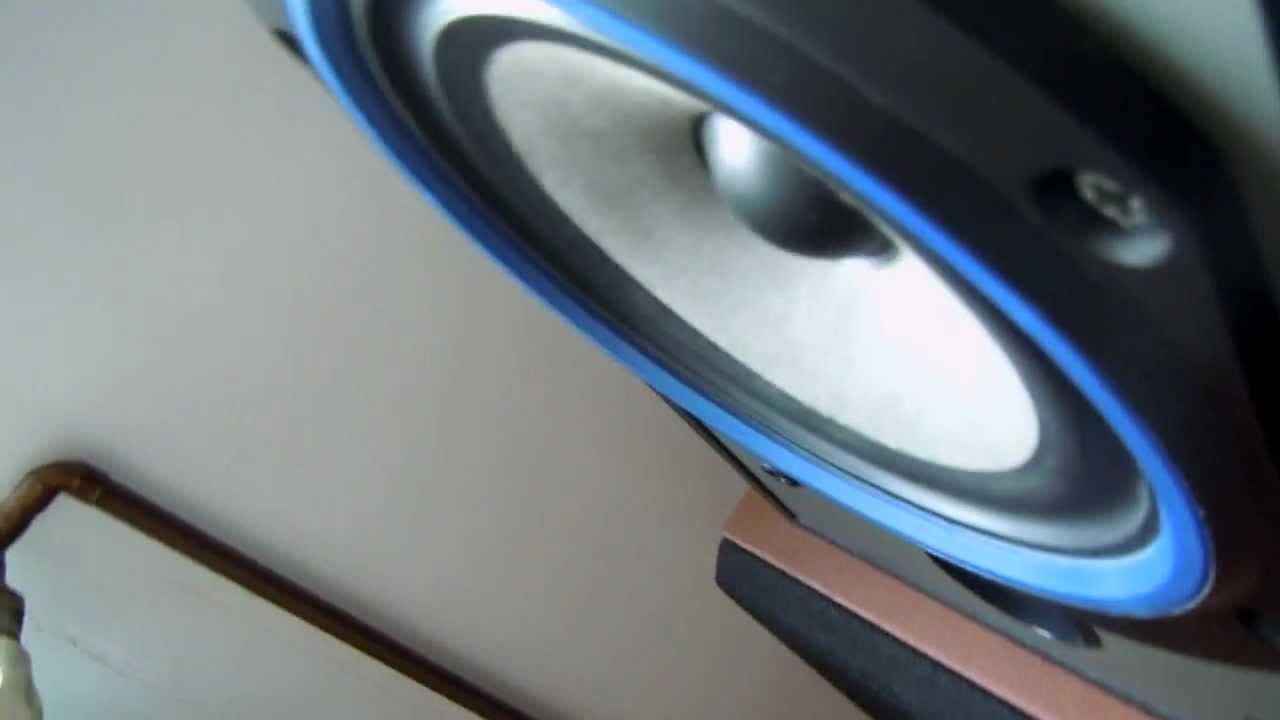 Bowers and Wilkins B&W DM110 - YouTube
