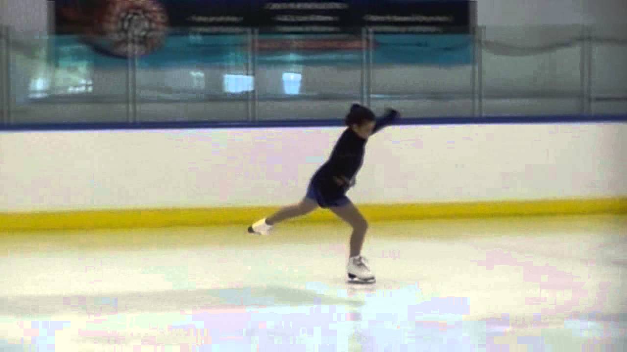 Yasmin dancing tango on ice - YouTube