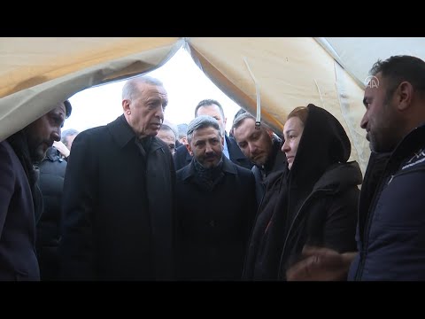 ADIYAMAN - Cumhurbaşkanı Erdoğan, çadır kenti ziyaret etti