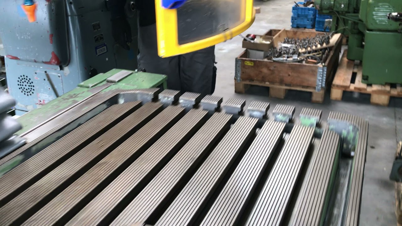 MAHO MH 800 Toolroom Mill - YouTube