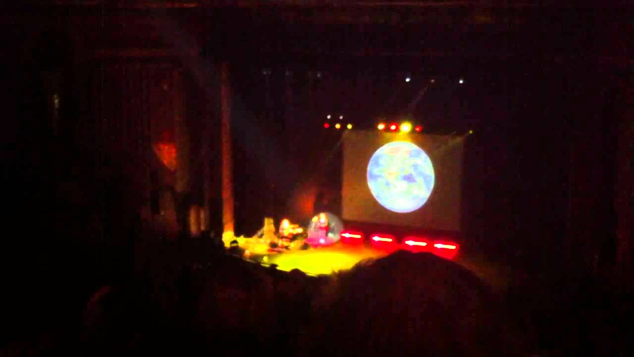 Prejudice - Ed Sheeran and Tim Minchin - The Ginger Song - YouTube