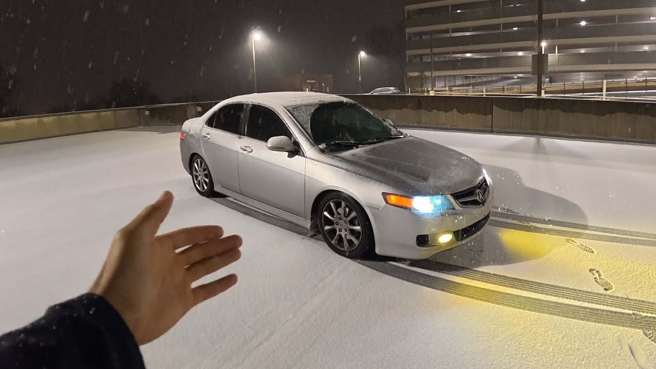 Teaching my girlfriend how to drive stick shift! | Manual Acura TSX K24 ...