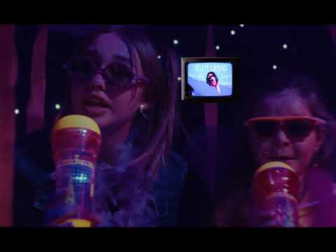 Eryn Martin - Middle Class (Official Music Video) - YouTube