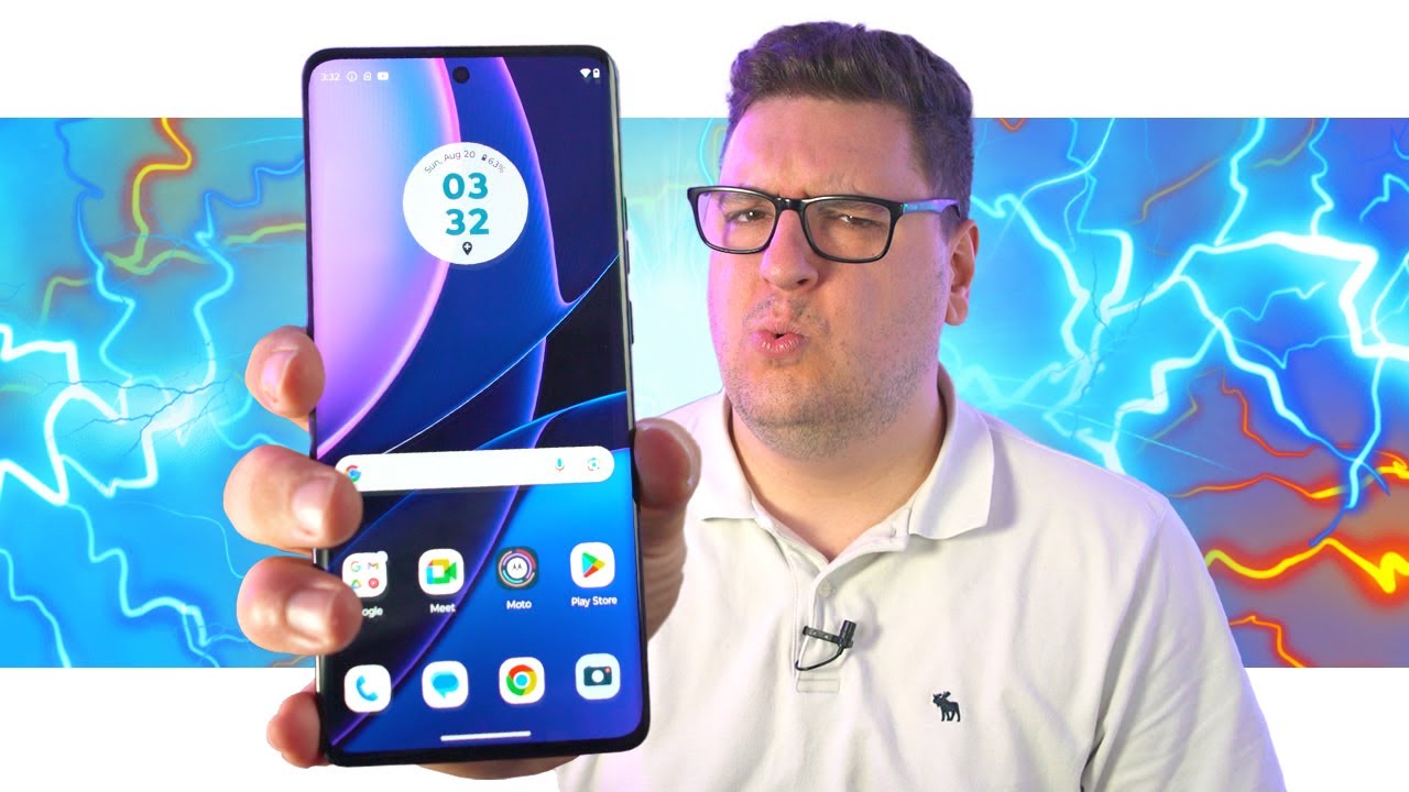Motorola's Mid-Range Masterpiece?! | Motorola Edge 40 Review - YouTube