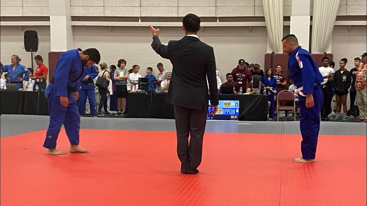 AshJudo vs Chris Farias Black Belt Division Masters M2 at Goshibata ...
