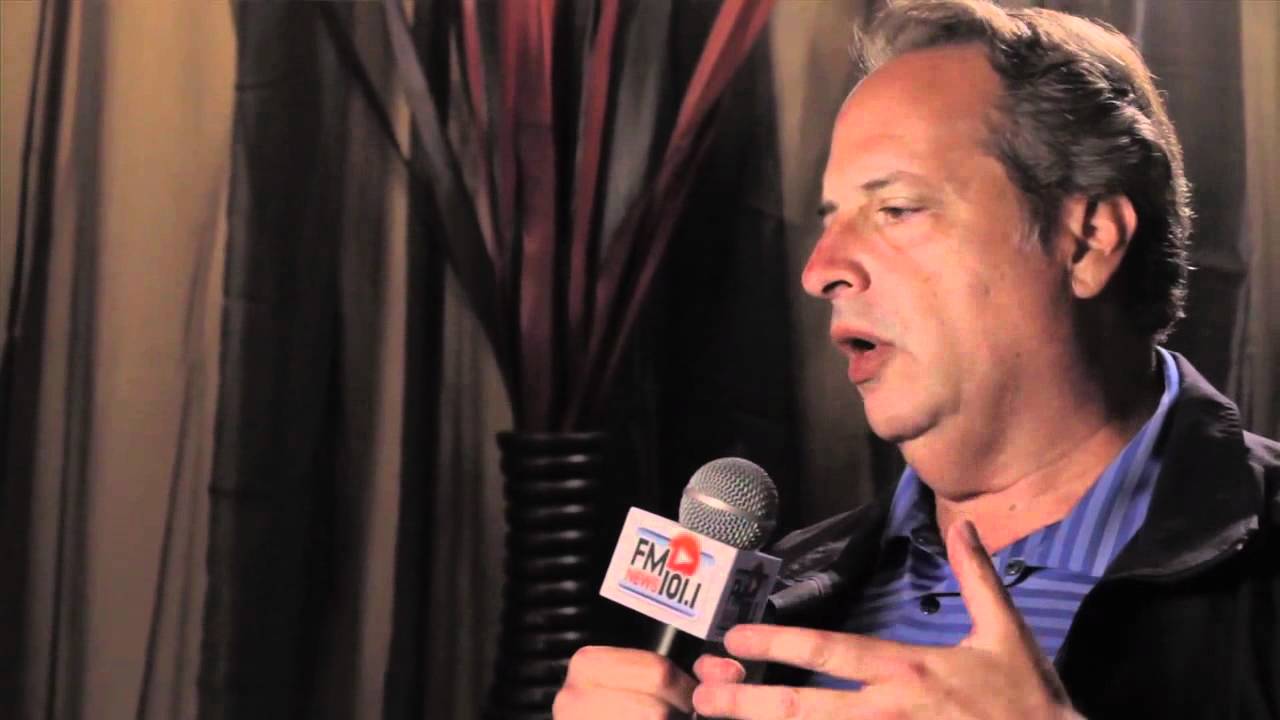 Janine Interviews Jon Lovitz - YouTube
