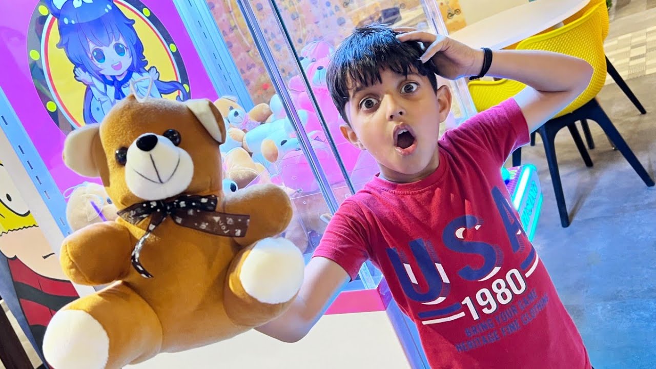 First time we WON in Game Zone 🐻 | Bhalu Jeet Liya | Yaatri - YouTube