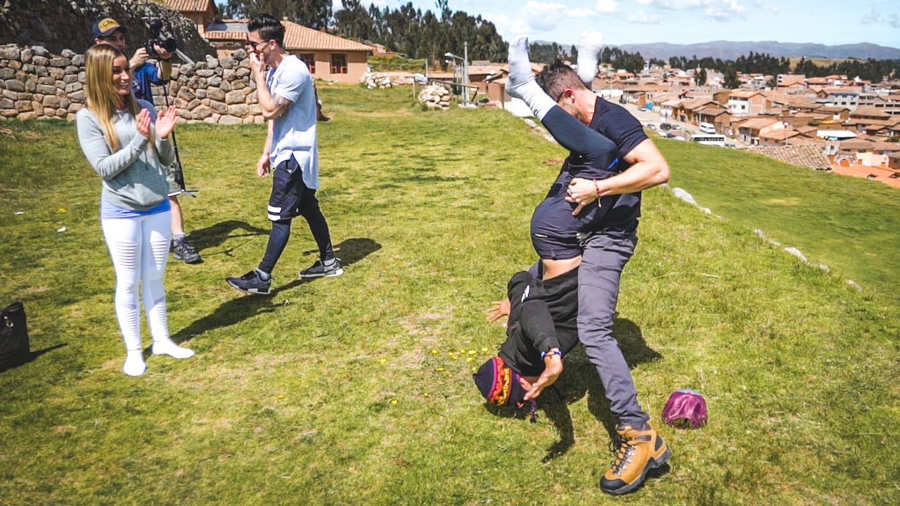 ACRO YOGA FAIL! - YouTube