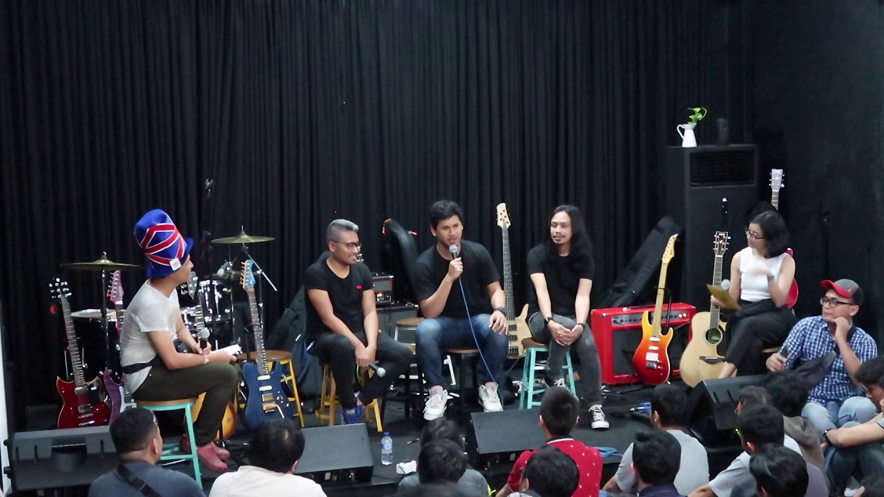 GTS (Gitaris Teman Semua) - The Life of Session Musicians at Guitar ...