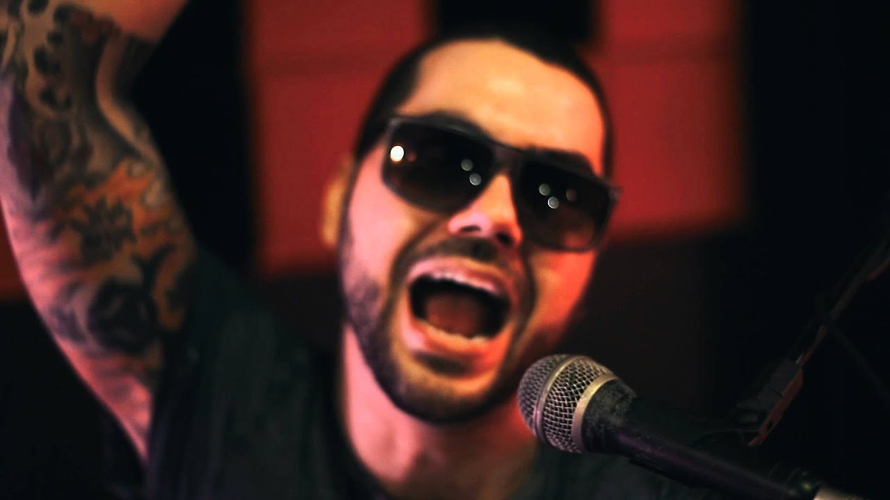 Lady Cobra - Carry On My Wayward Son - YouTube