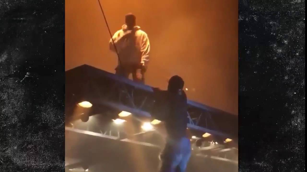 Kanye West Floating Stage Fright - YouTube