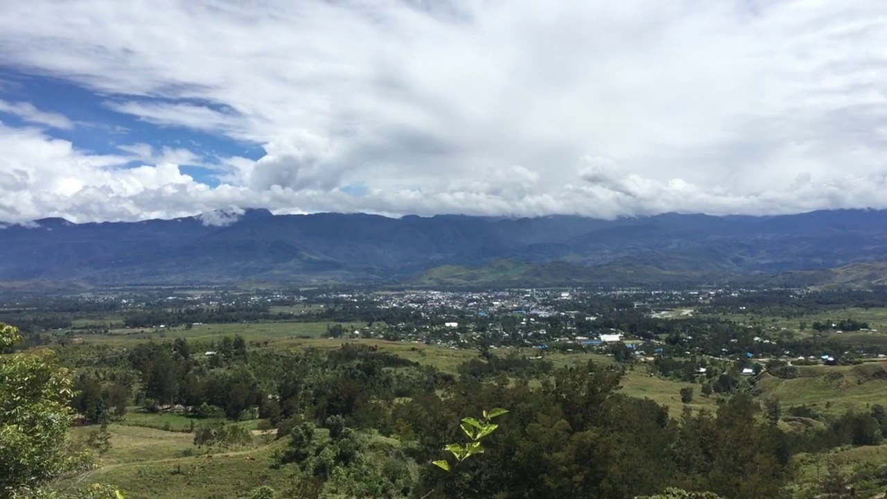 Kota Wamena dilihat dari Napua Wamena West Papua - YouTube