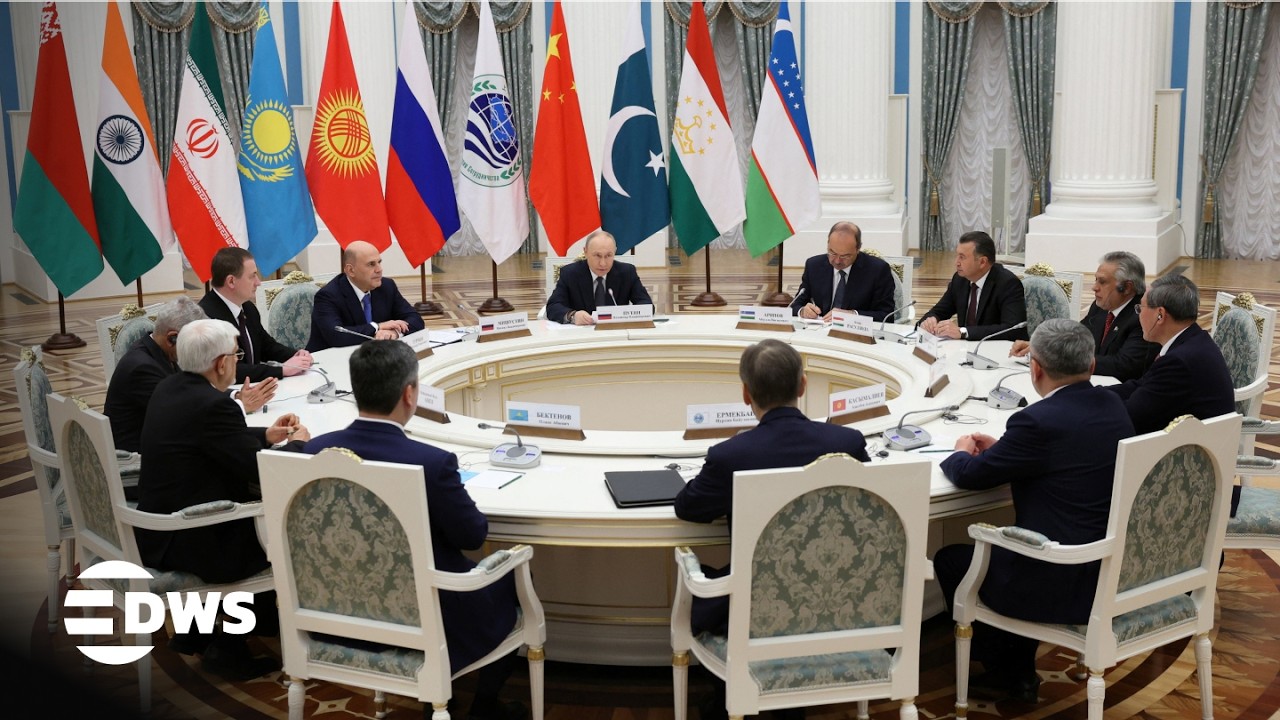 FULL MEETING: Putin Meets Chinese Premier Li Qiang at Kremlin | Moscow ...