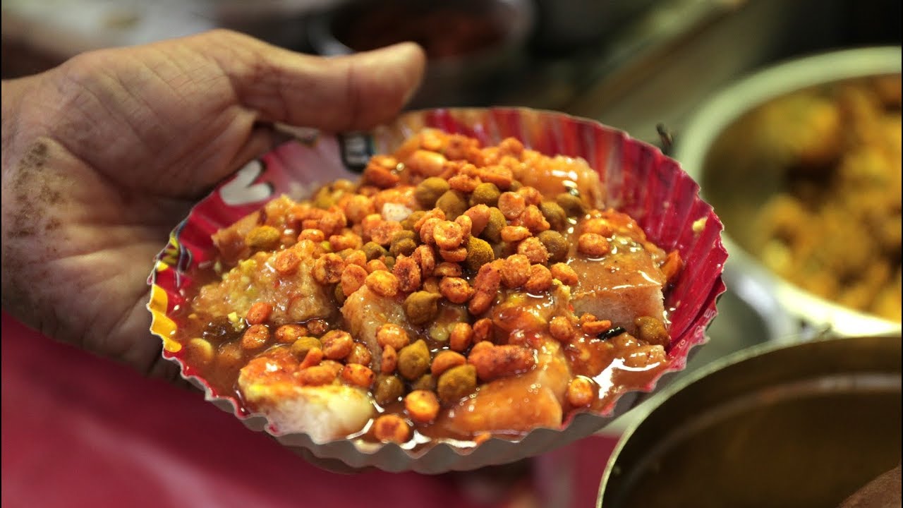 Bread Katka at Rajkot, Gujarat, India | Best Street Foods in India ...