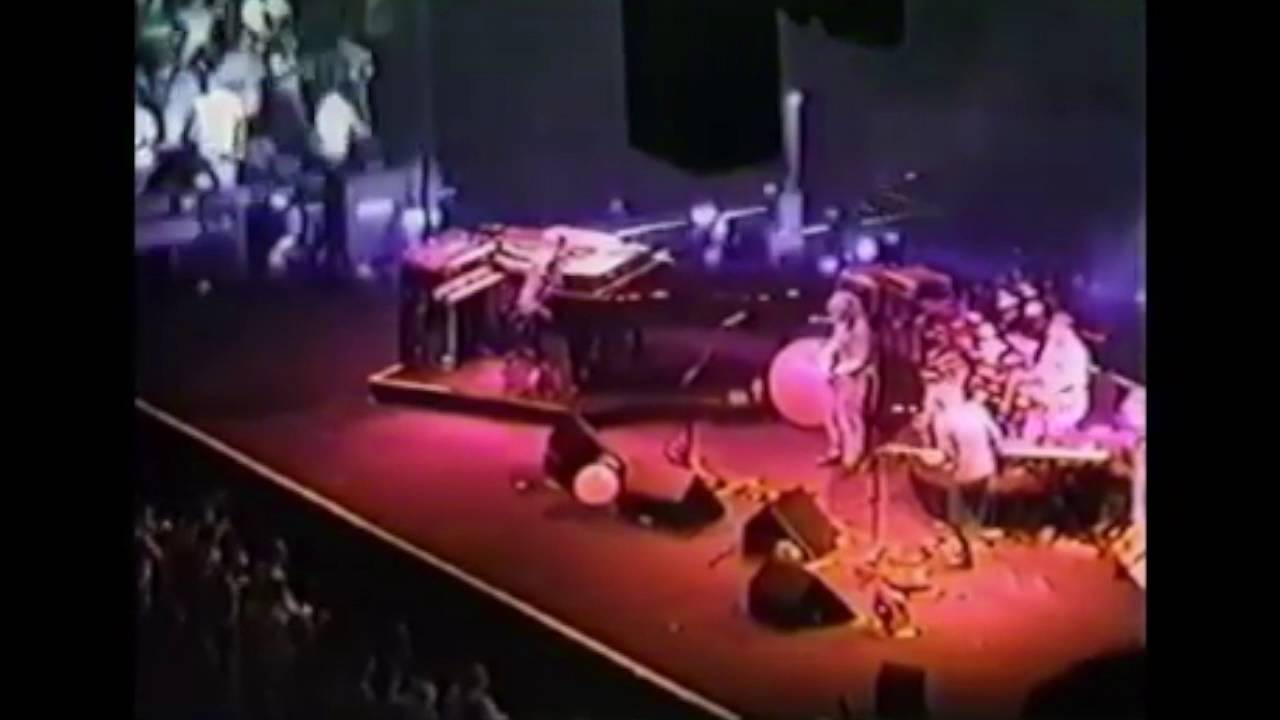 2.2 Phish - Split Open and Melt (MATRIX) 12/4/99 - Firstar Center ...