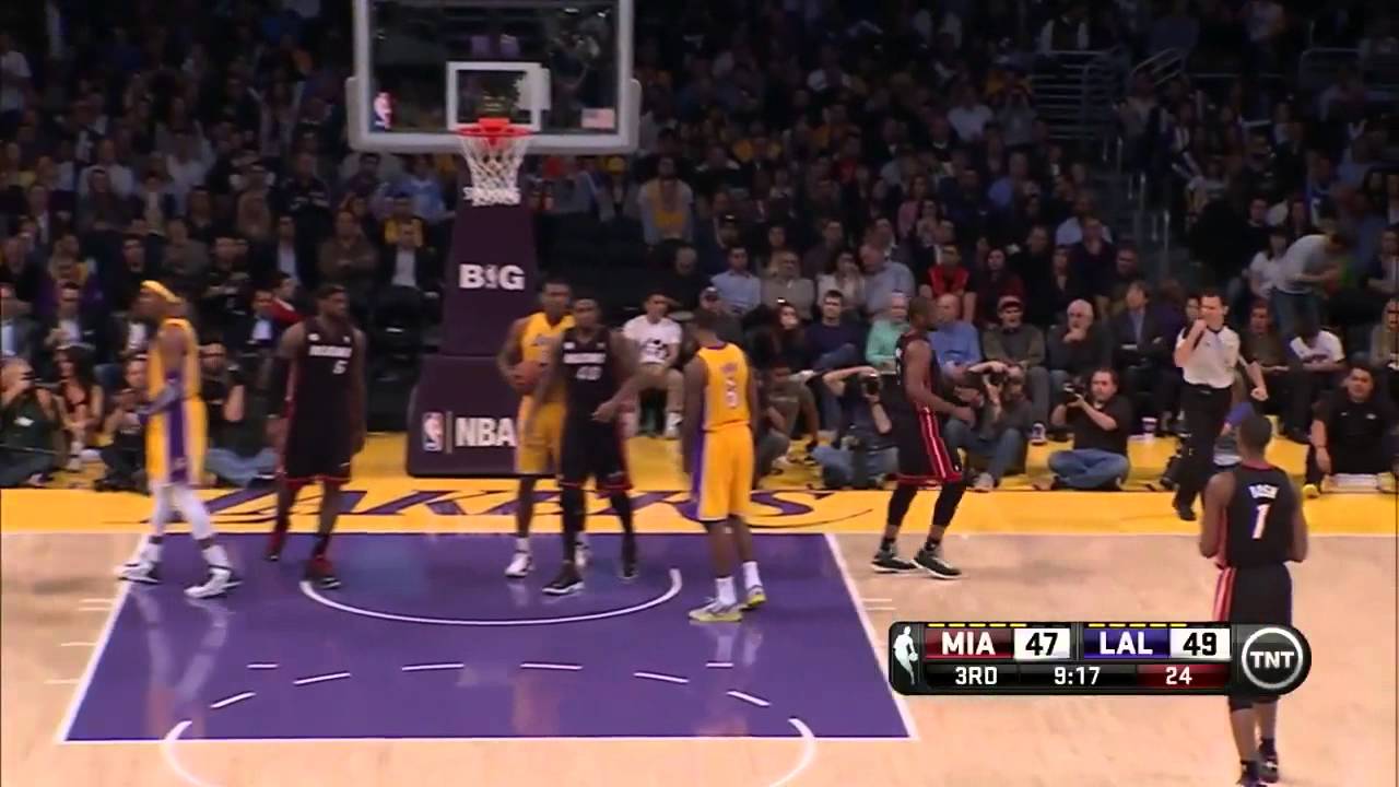 Dwyane Wade 27 pts (nice dunks, great defense on Kobe Bryant) vs Lakers ...