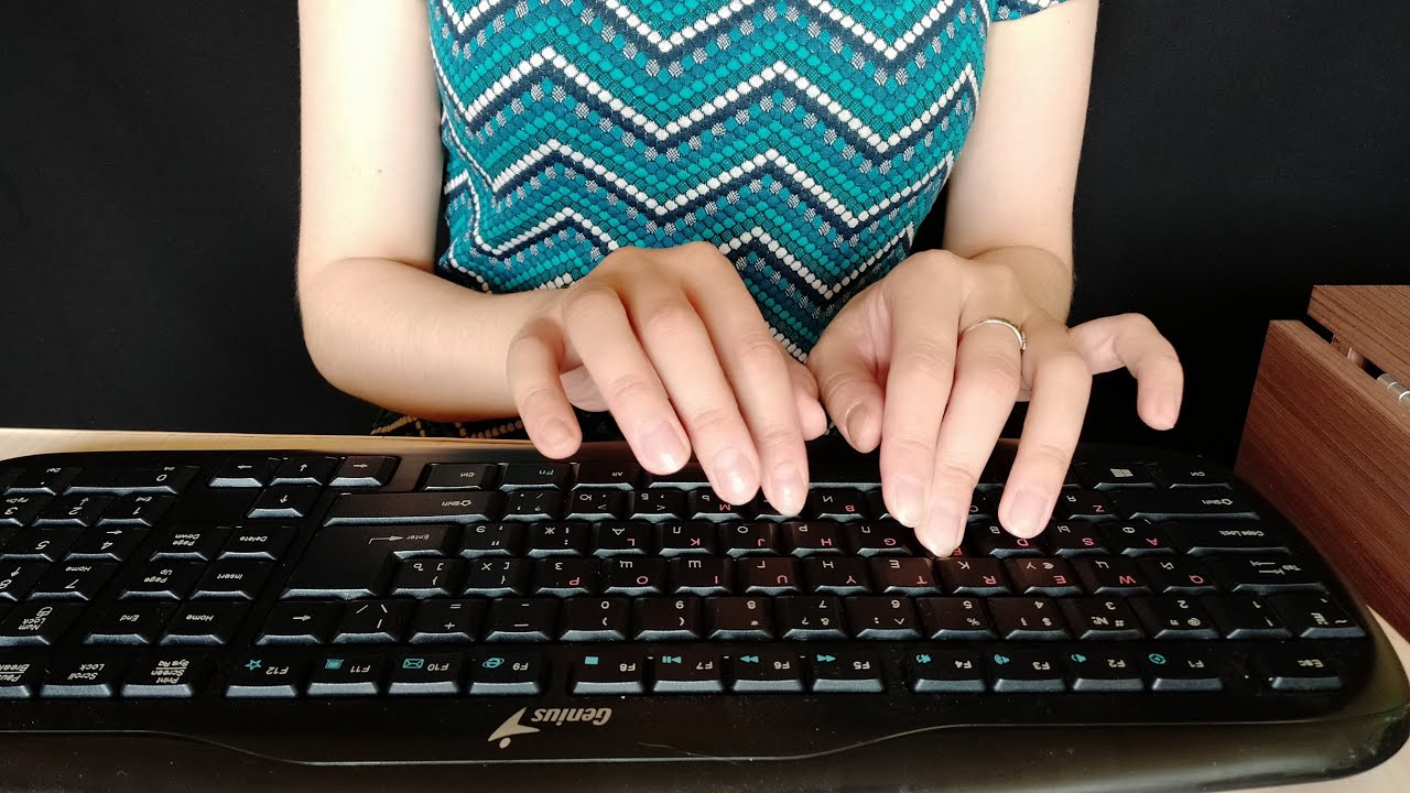 ASMR | GENTLY KNOCKING FINGERS ON KEYBOARD (No Talking) - YouTube