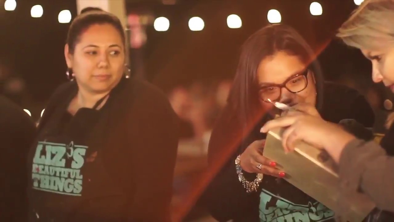 I Am Liz Beautiful Things 🎨🖌 - YouTube