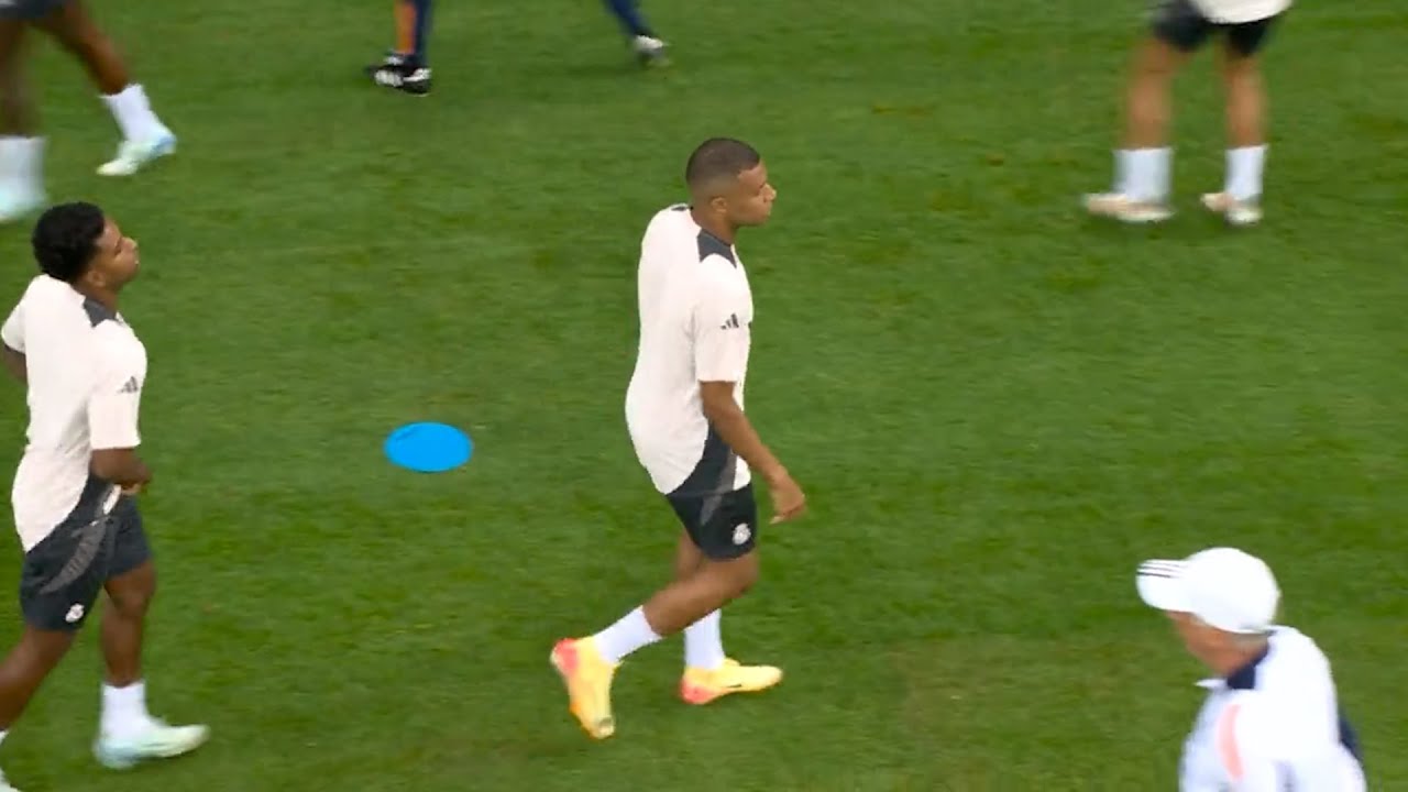 Kylian Mbappe ALL SMILES as Real Madrid train ahead of UEFA Super Cup 🏆 ...
