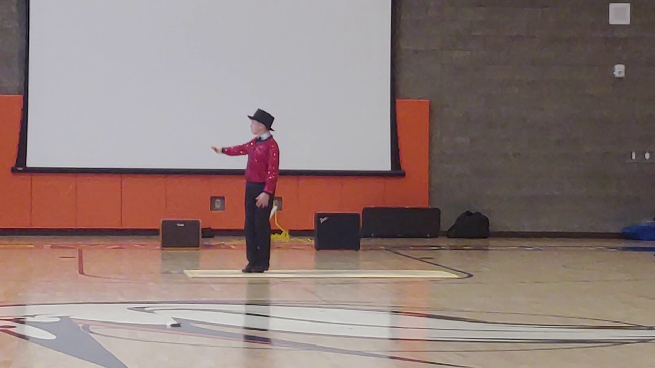 Ridgefield, WA 7th/8th Talent Show, Andrew Chapin - YouTube