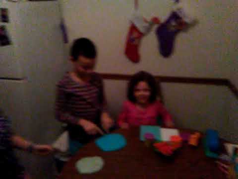 Girls playing - YouTube