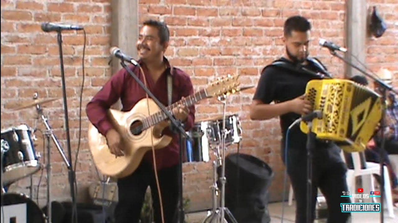 Siguen los Bailes Felipe Carillo Puerto Loreto zac - YouTube