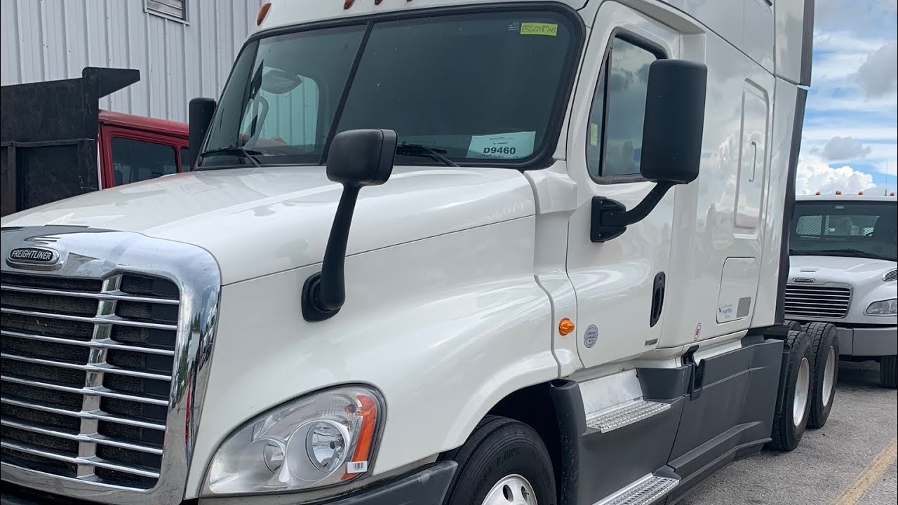 NEW OWNER OPERATORS....LEASE?!? OR GET OWN AUTHORITY?!? - YouTube