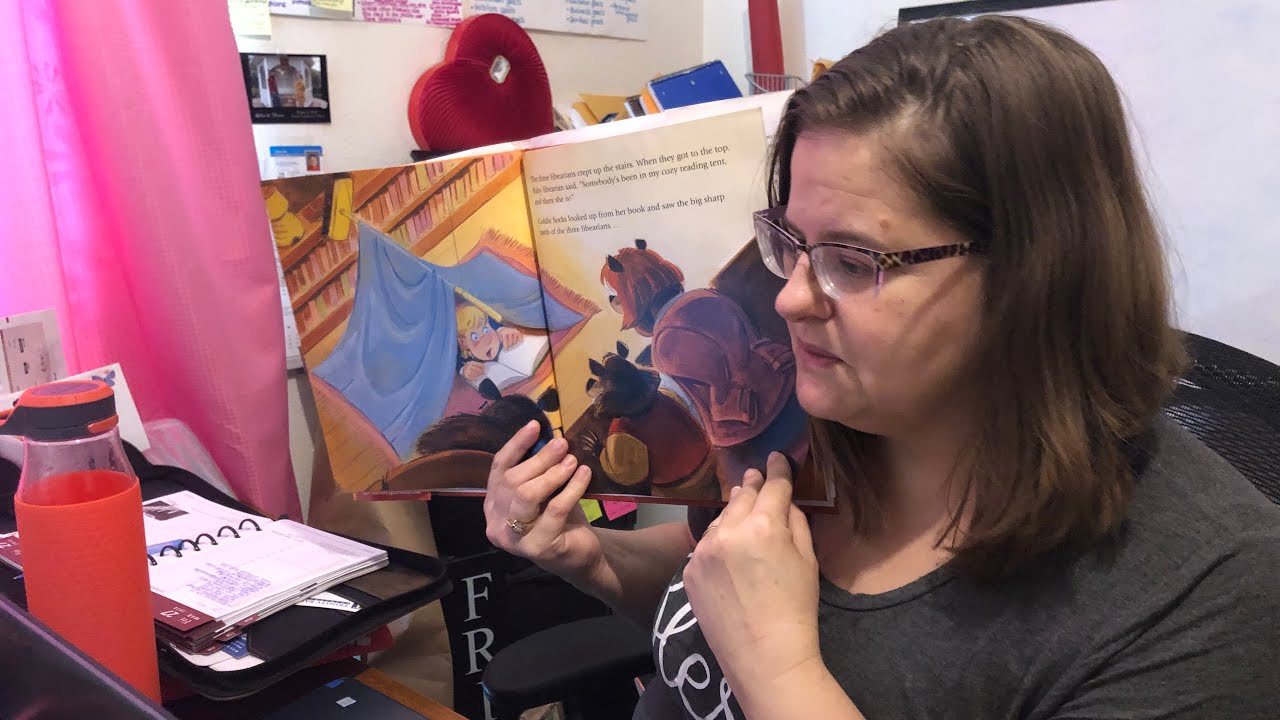 Reading from left to right read aloud - YouTube