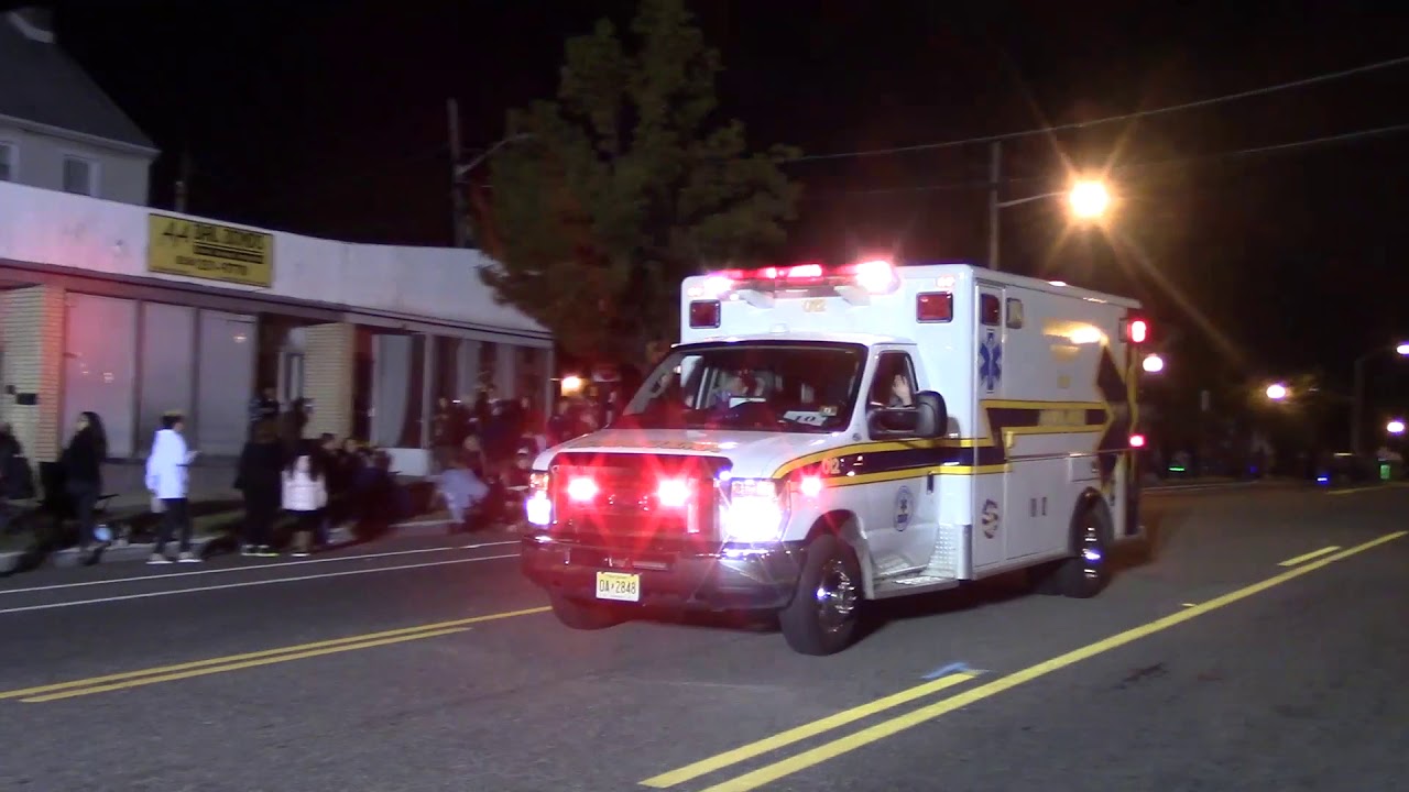 2019 Woodbury Fall Parade 08 Gloucester County EMS - YouTube
