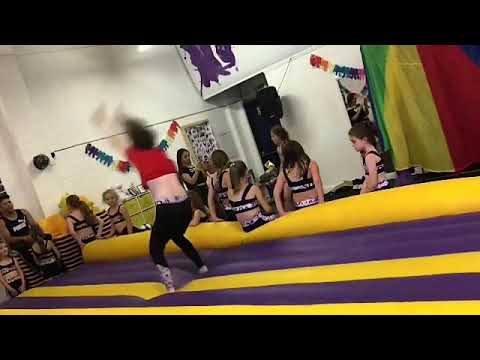 Back handspring animation - YouTube