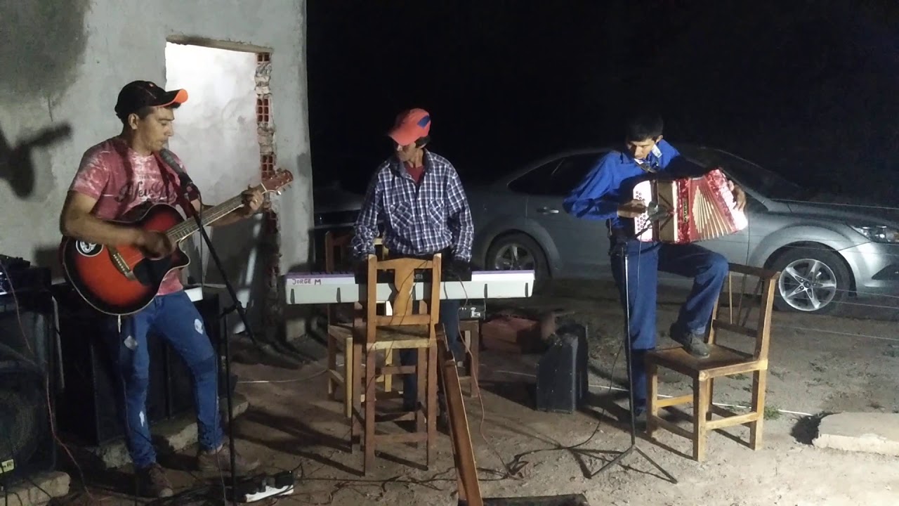 Ramón Chávez y su banda - YouTube