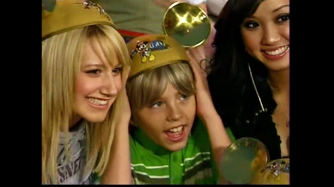 Disney 411 Disneyland Resort's 50th. Anniversary, Disney Channel DISNP ...