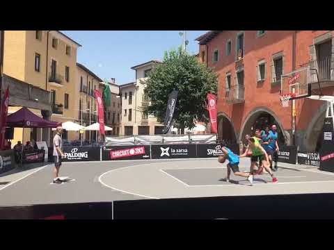 Ruben Zaballa Back up then Pull up Fade away - YouTube