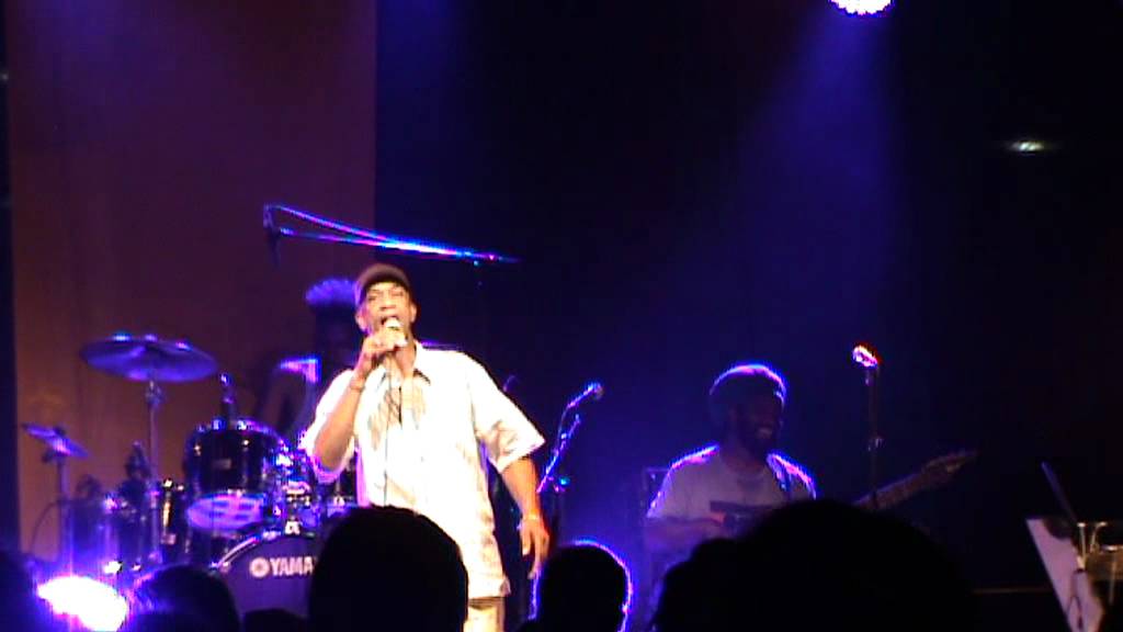 U-Brown,"Border", Reggae Summer Night,Hamm,Germany,03-09-2011.mpg - YouTube