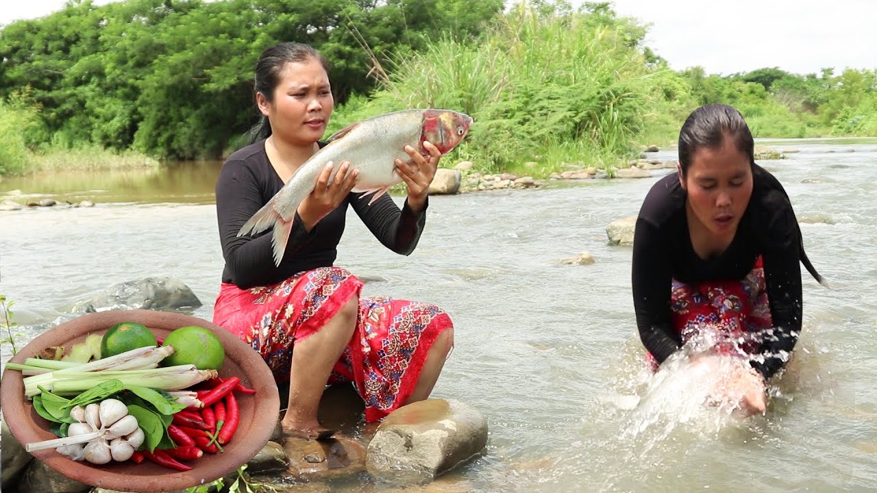 Survival cooking in forest: - Yummy Cook fish tasty Eating delicious in ...